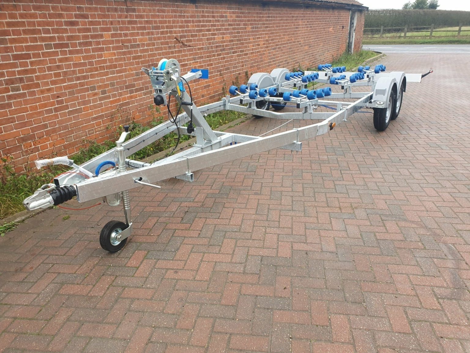SRG4/190 2500 kg GVW, for boats up to 5.9m – Bramber Trailers